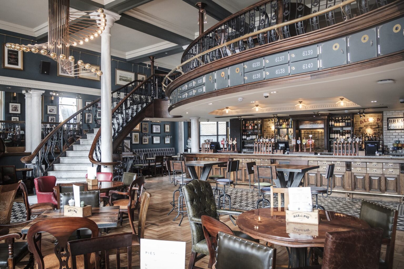 The Best London Bridge Bars: Top Spots for Drinks & Views
