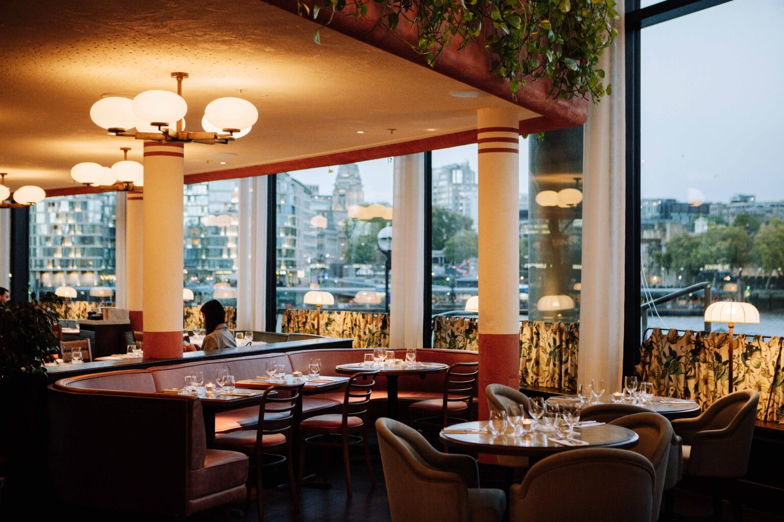 Tower Bridge Restaurants Best Dining Spots Near the Landmark
