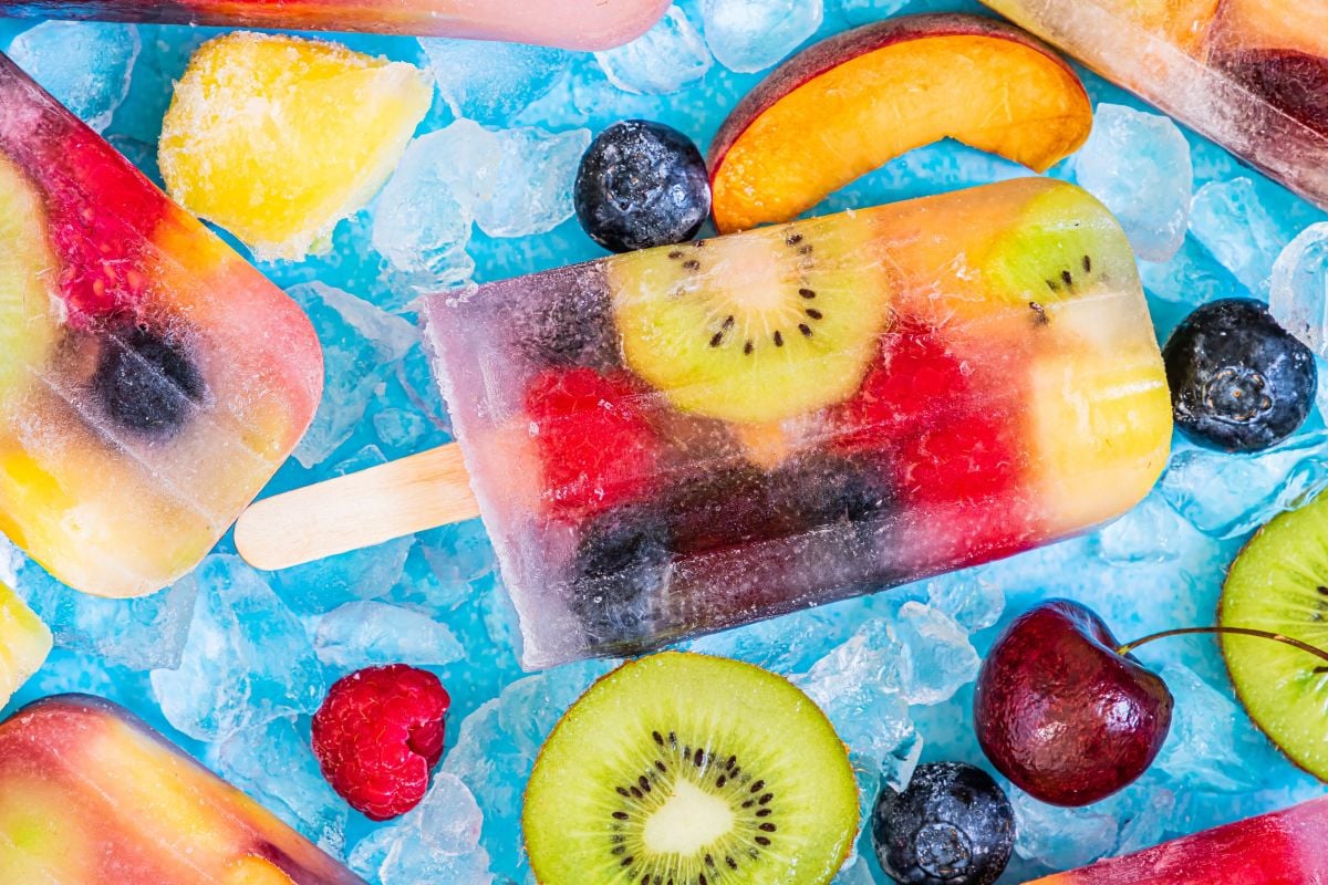 Homemade Fruit Popsicles – Healthy & Easy Summer Treats